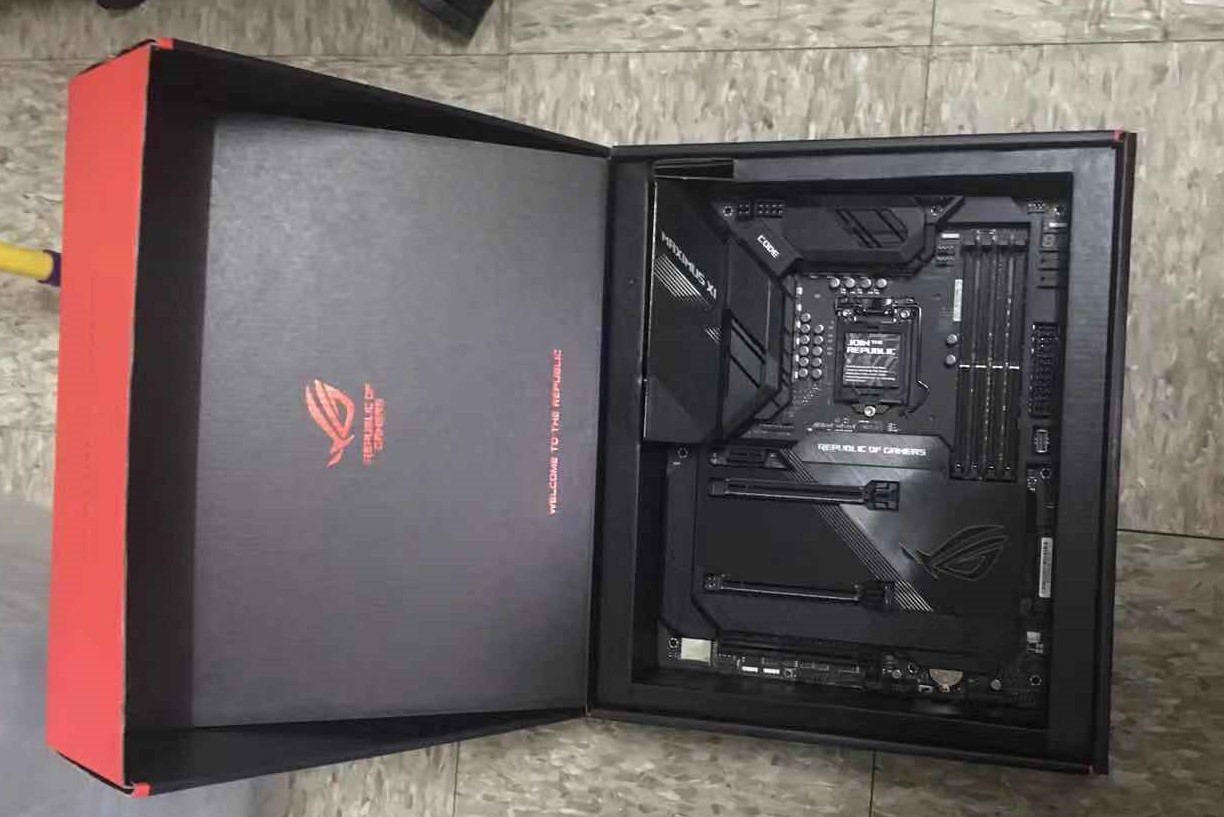 速閃一賣:ROG MAXIMUS XI CODE/Intel ssd NVME PCIe SSD End:9th novemboer 2018 ...