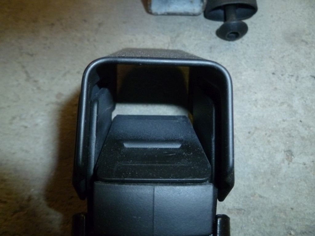 FS: Thule 444 lockable feet, cross bar roof rack set | VW Vortex ...