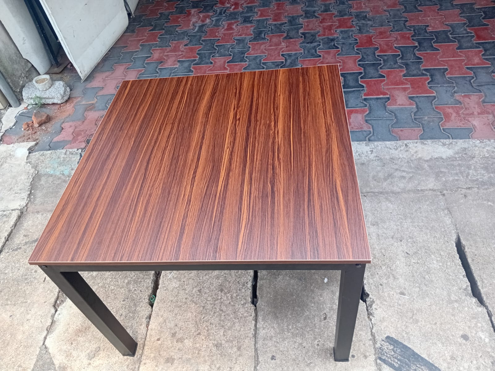 TableLK - Premium Office Tables & Furniture Manufacturer in Sri Lanka