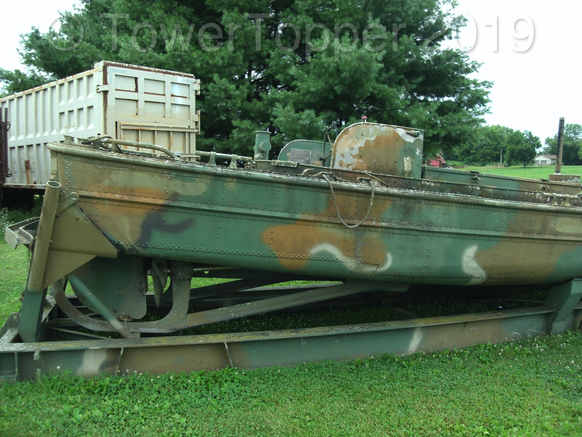 So, I bought an US Army 27’ Bridge and Barge Push Boat | Boat Design Net