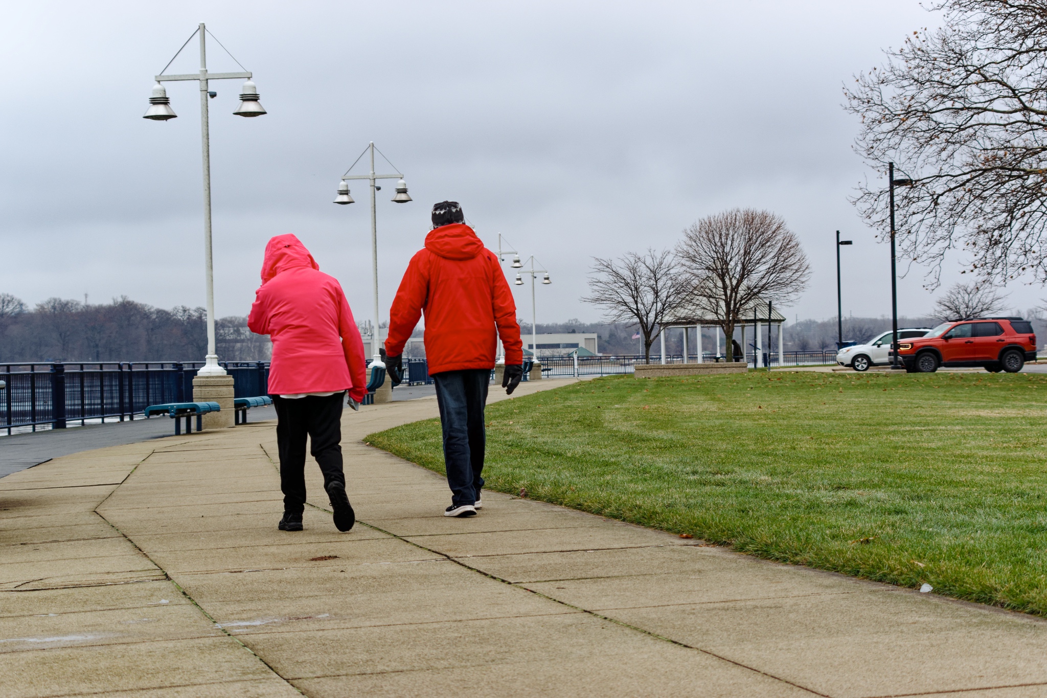 A few random shots by the lake - PentaxForums.com