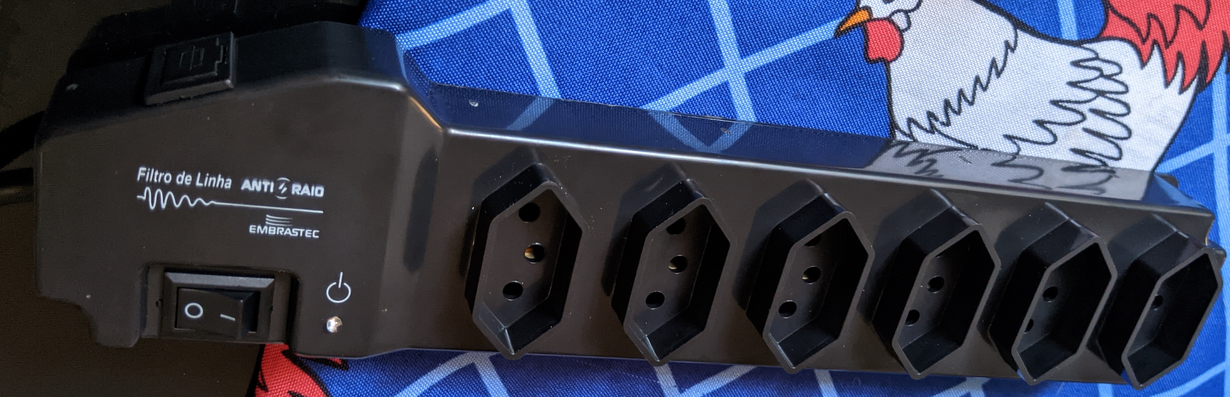 Filtro de linha Kahel por dentro - Fontes e energia - Clube do Hardware