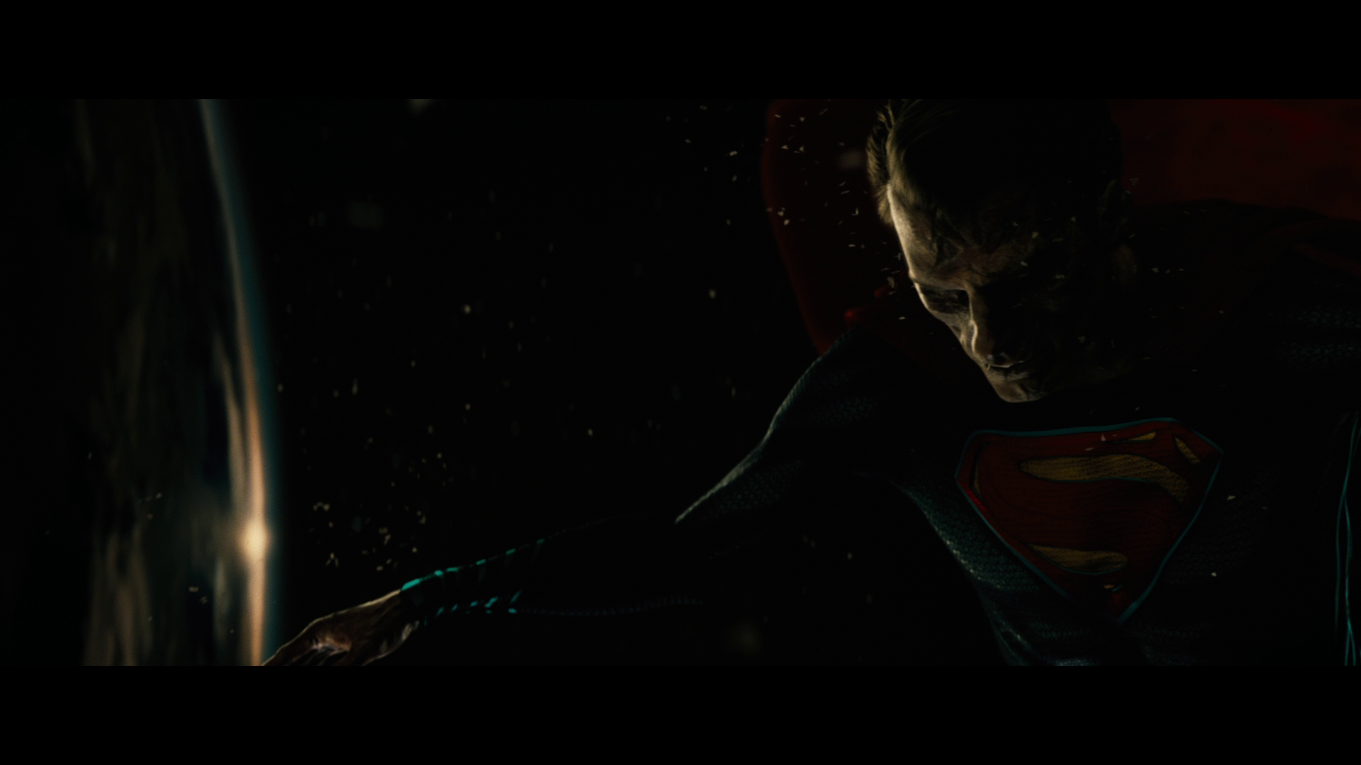 Just a couple of HD screencaps : DC_Cinematic