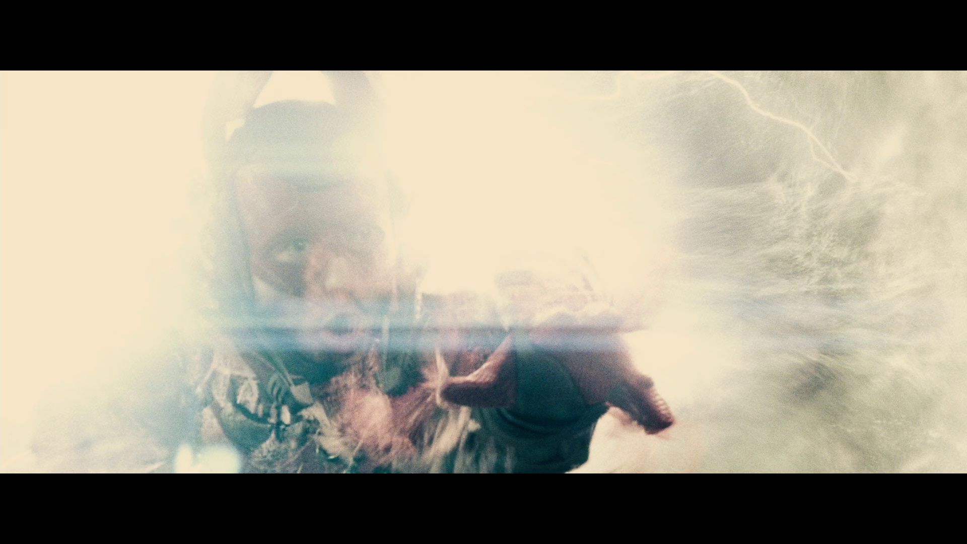 Just a couple of HD screencaps : DC_Cinematic